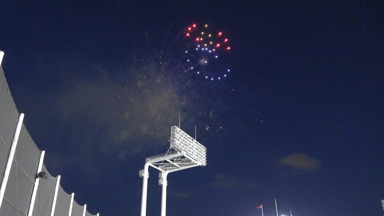 2025.07.27 神宮の夜空につば九郎が浮かんだ気がした - YouTube