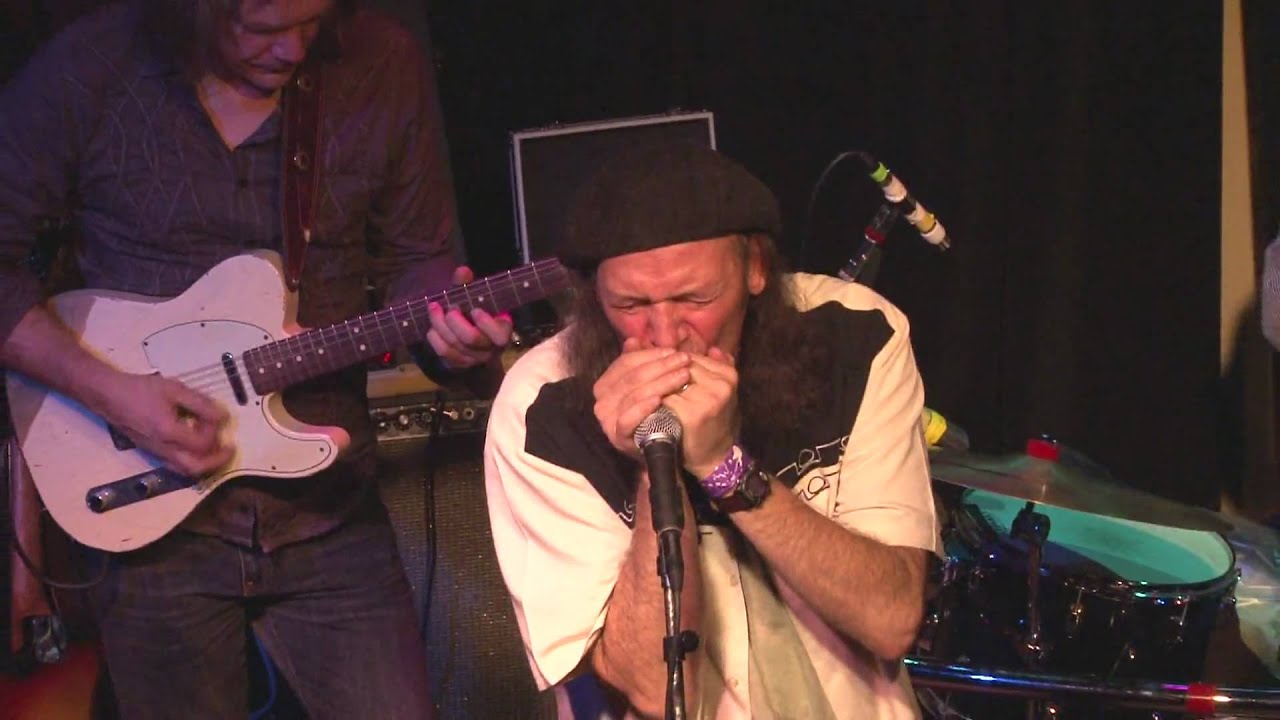 Andy Just with his Manji (M-20) Suzuki Harmonica. - YouTube