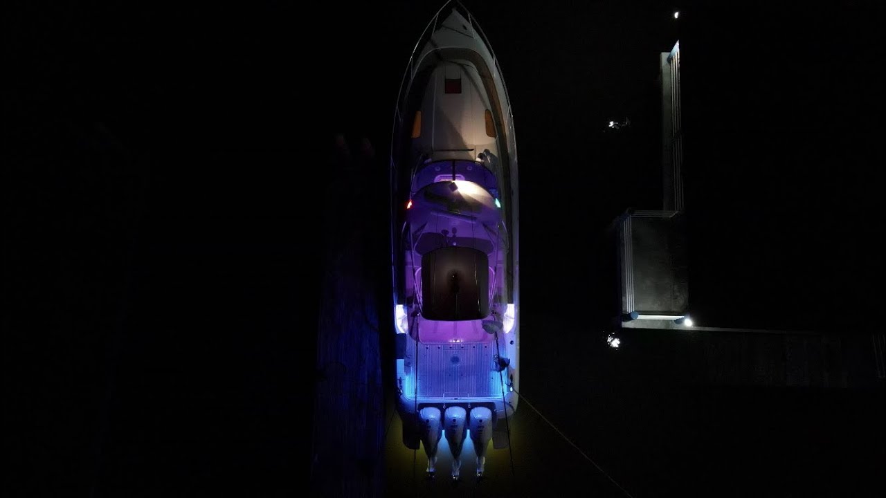 Intrepid 430 Sport Yacht -Night Mood- 🌌🛥🌃 - YouTube