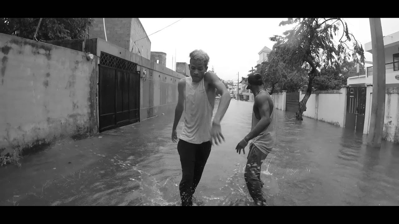 Mega Dance Crew - Black And White - YouTube