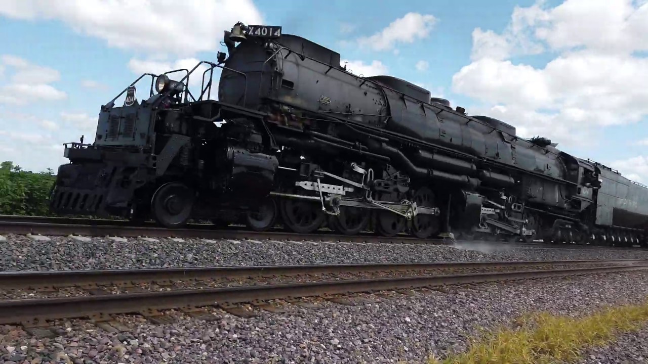 UP 4014 on 7/30/19 westbound from Chicago - YouTube