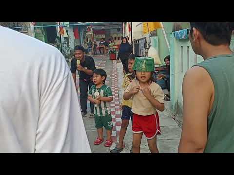 Kak mayang lomba pecah air