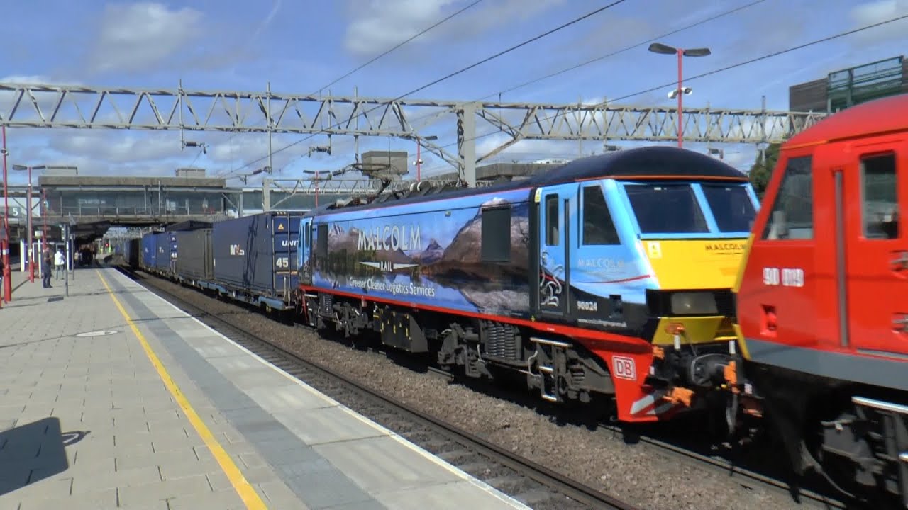 90019 + 90024 (Malcolm Rail Livery) @ Stafford 30-08-16 - YouTube