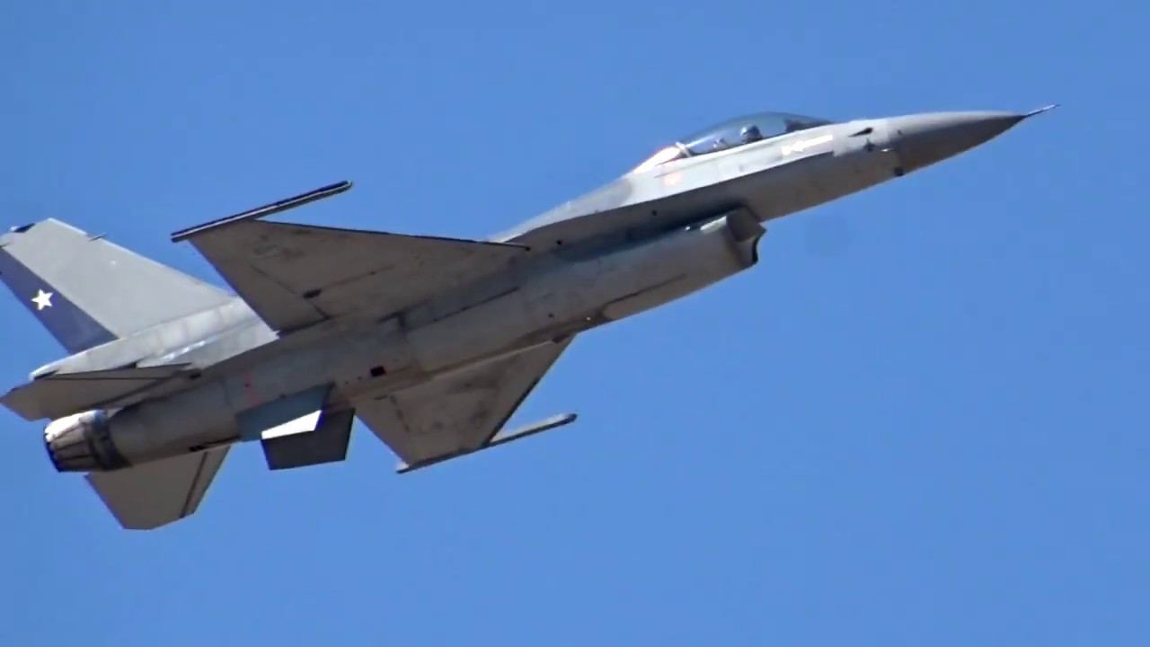FIDAE 2018 Chile - F-5E Tiger III y F-16 MLU - YouTube