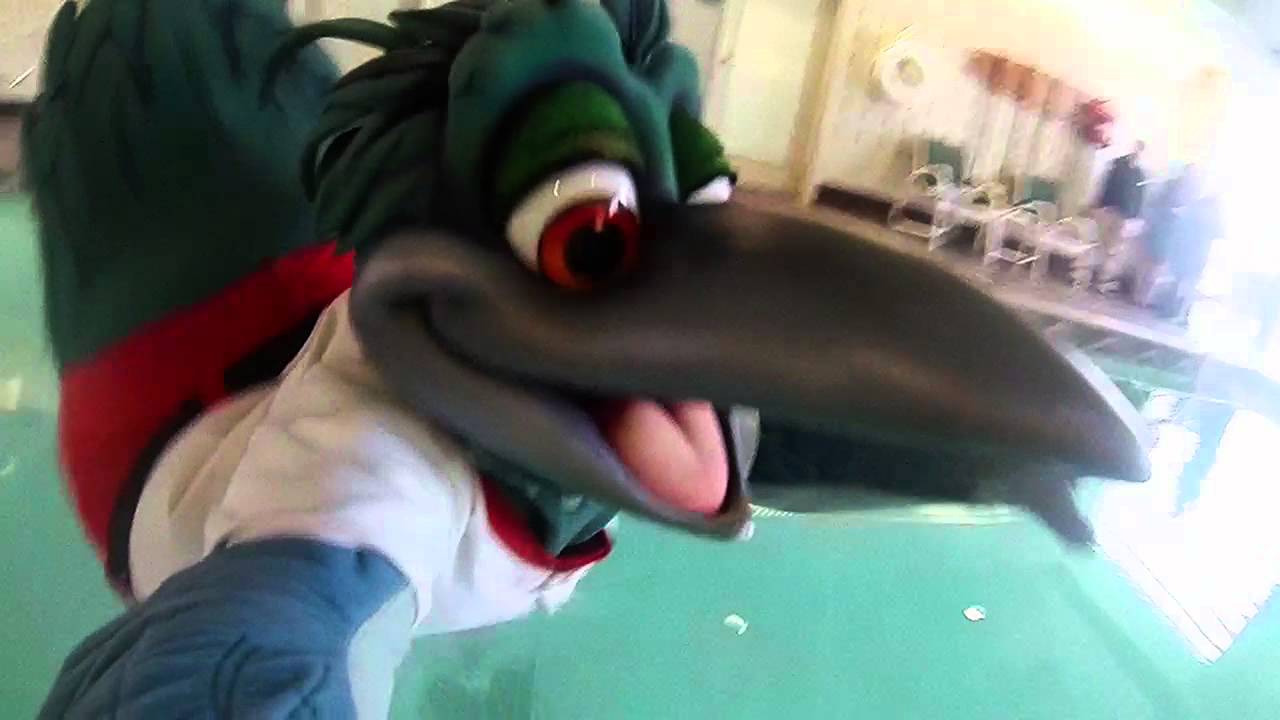 Lou E. Having Some Fun. - YouTube