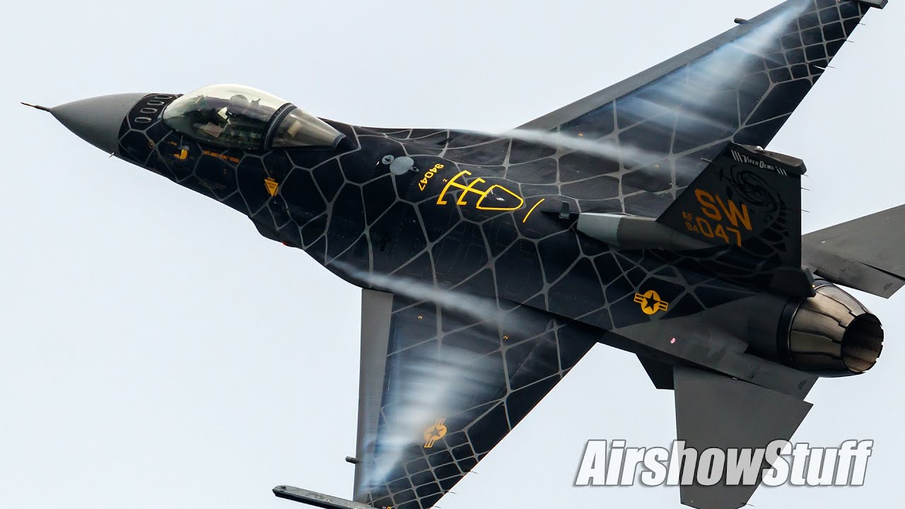 Capt. Aimee 'Rebel' Fiedler F-16 Viper Demo - Cleveland Airshow 2022 ...