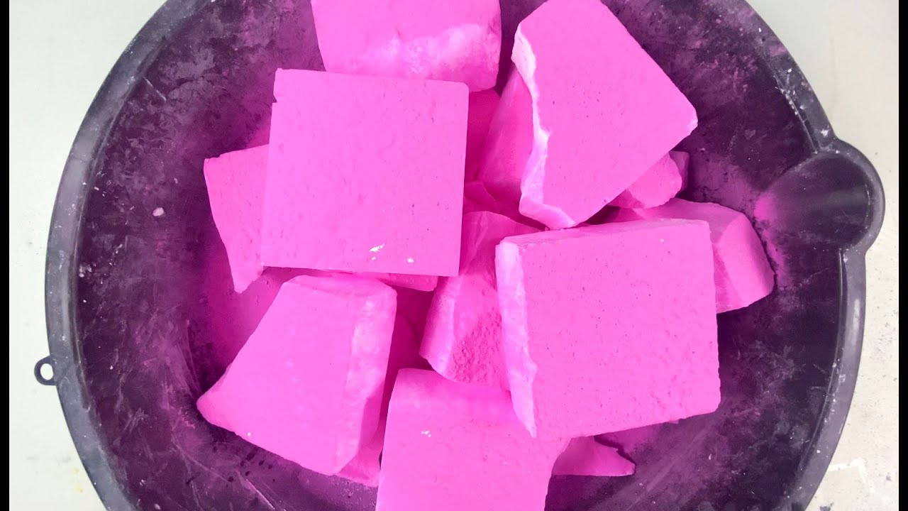 ASMR ~ 7 BLOCKS OF CRUNCHY GYM CHALK WITH PINK HOLI POWDER CRUMBLE ...