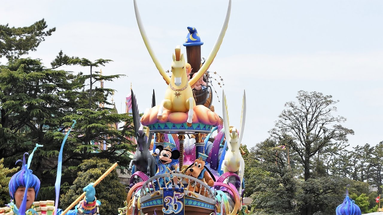 【高画質,高音質】TDL 35th Anniversary Parade "Dreaming Up" - YouTube