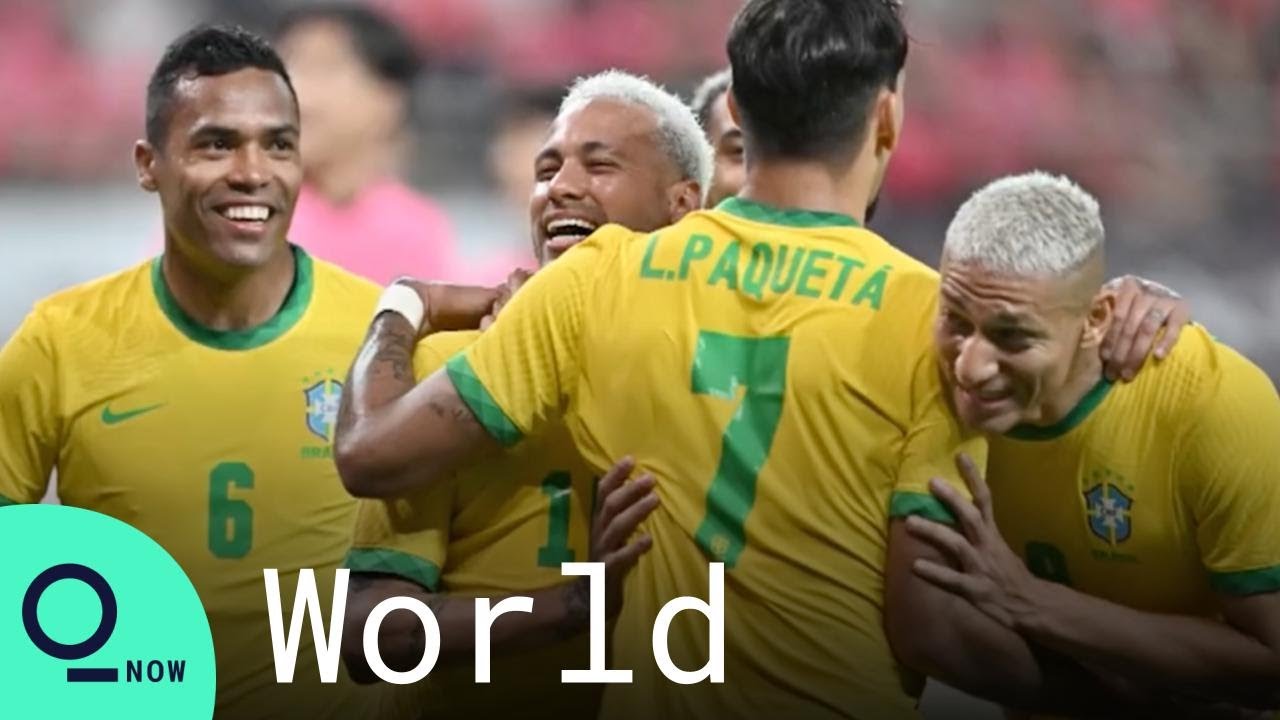 Brazil World Cup Fans Ditch Yellow Shirt Tainted by Politics - YouTube