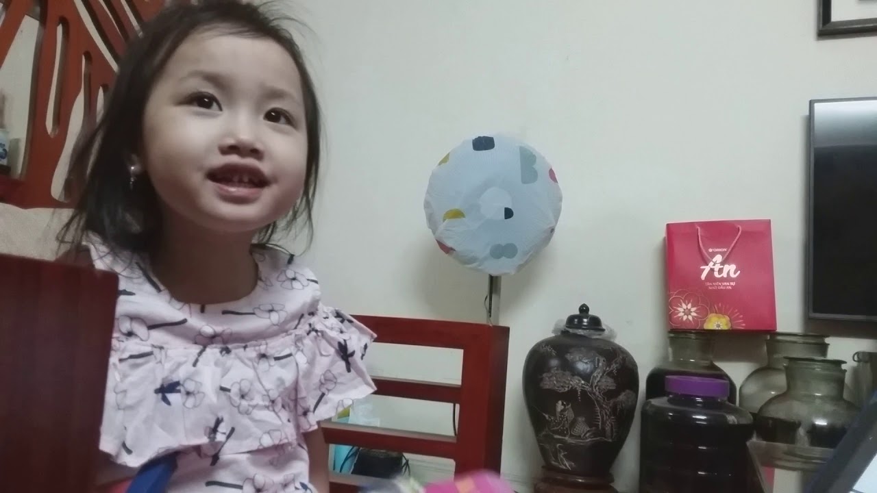 20190417. Task10-giao tiếp truyện dont wake baby - YouTube