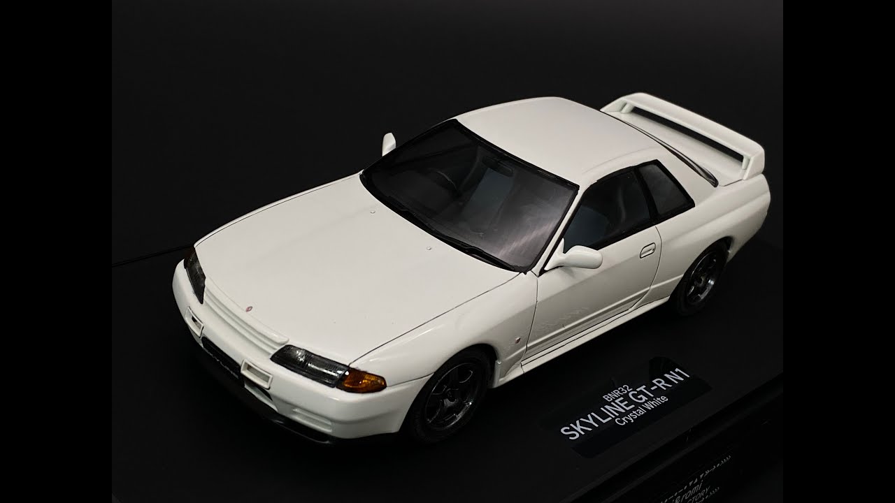 No 019:500 BNR32 SKYLINE GT R N1 CRYSTAL WHITE - YouTube