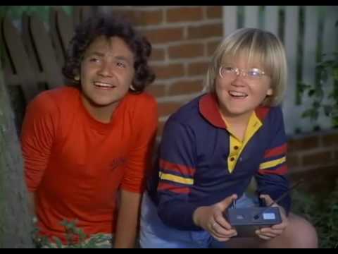 Cousin Oliver strikes again. - YouTube