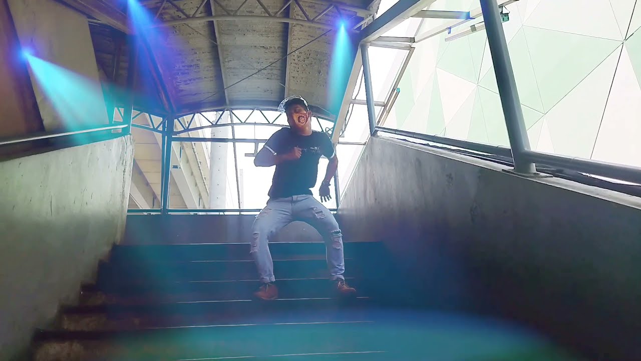 Adonis gay bar philippines - oplsix