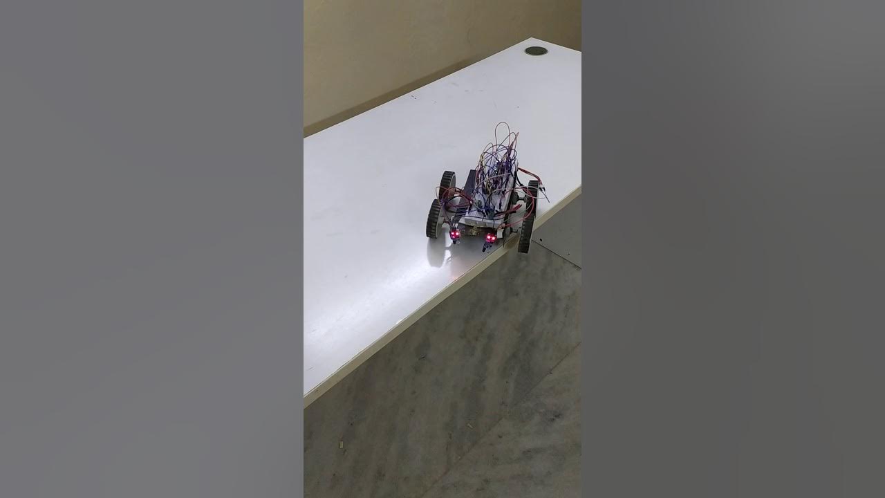 Cliff Avoidance Robot using Arduino and IR Sensor - YouTube