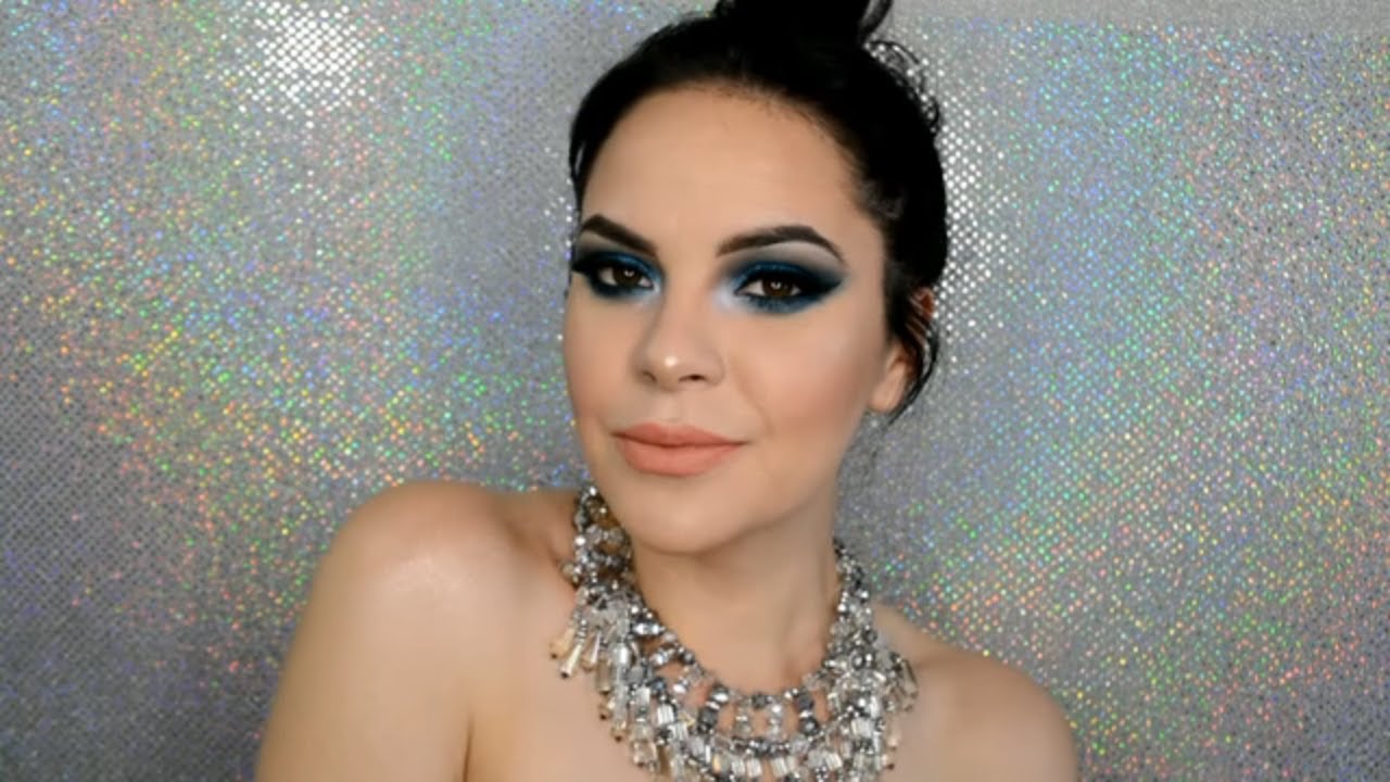 Ojos Ahumados Fácil y Elegante | Angela Garza - YouTube