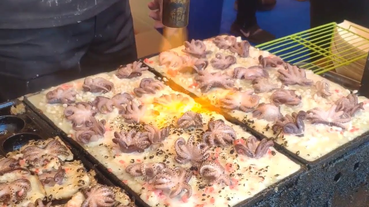 Baby Octopus TAKOYAKI - How to make Takoyaki by Pro - Japan Street Food ...