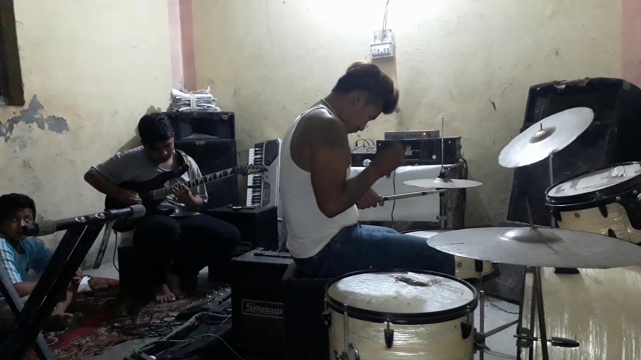 Drum jamming - YouTube