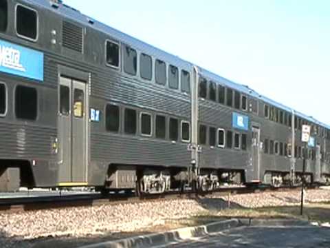 Metra Doubleheader # 176 Fox River Grove - YouTube