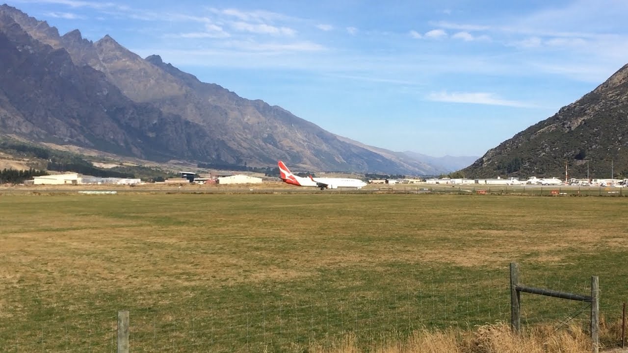Plane Spotting at Queenstown Airport, New Zealand - YouTube