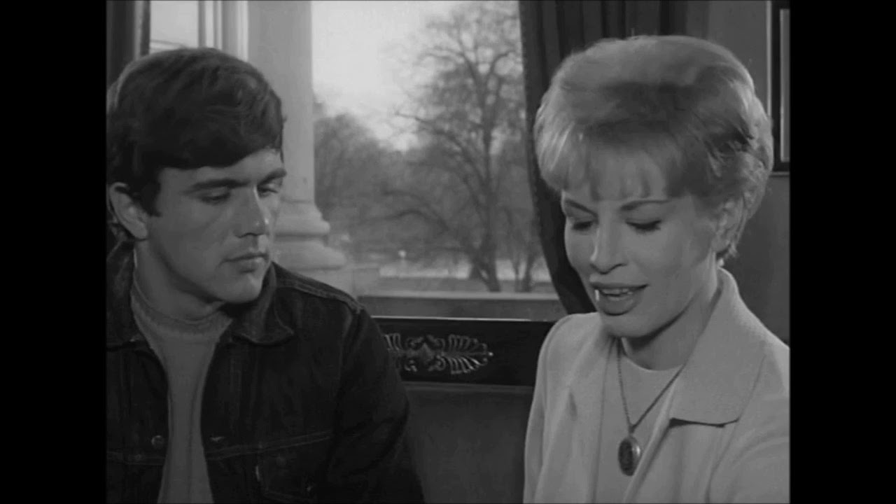 Catch us if you can (1965) - two couples - YouTube