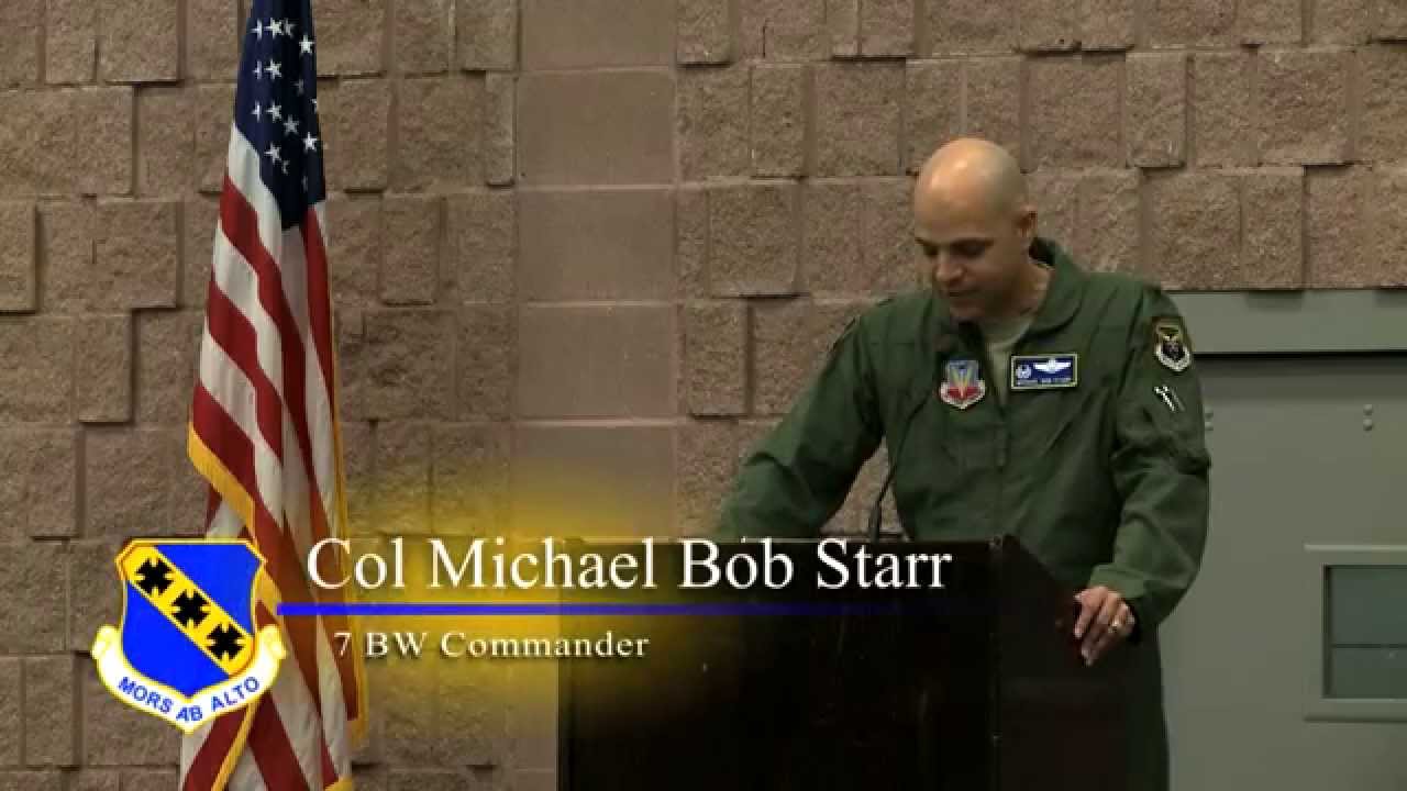Col Starr Recognizes Airmen - YouTube