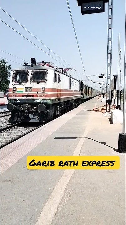 Gaya Garib Rath Express Train No-22410 ||#shorts #indianrailways - YouTube