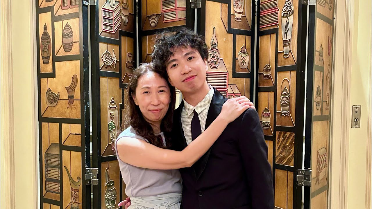 周杰倫 Jay Chou【聽媽媽的話 Listen To Mom】Official Cover MV | 馮君頤 Hugo Fung ...