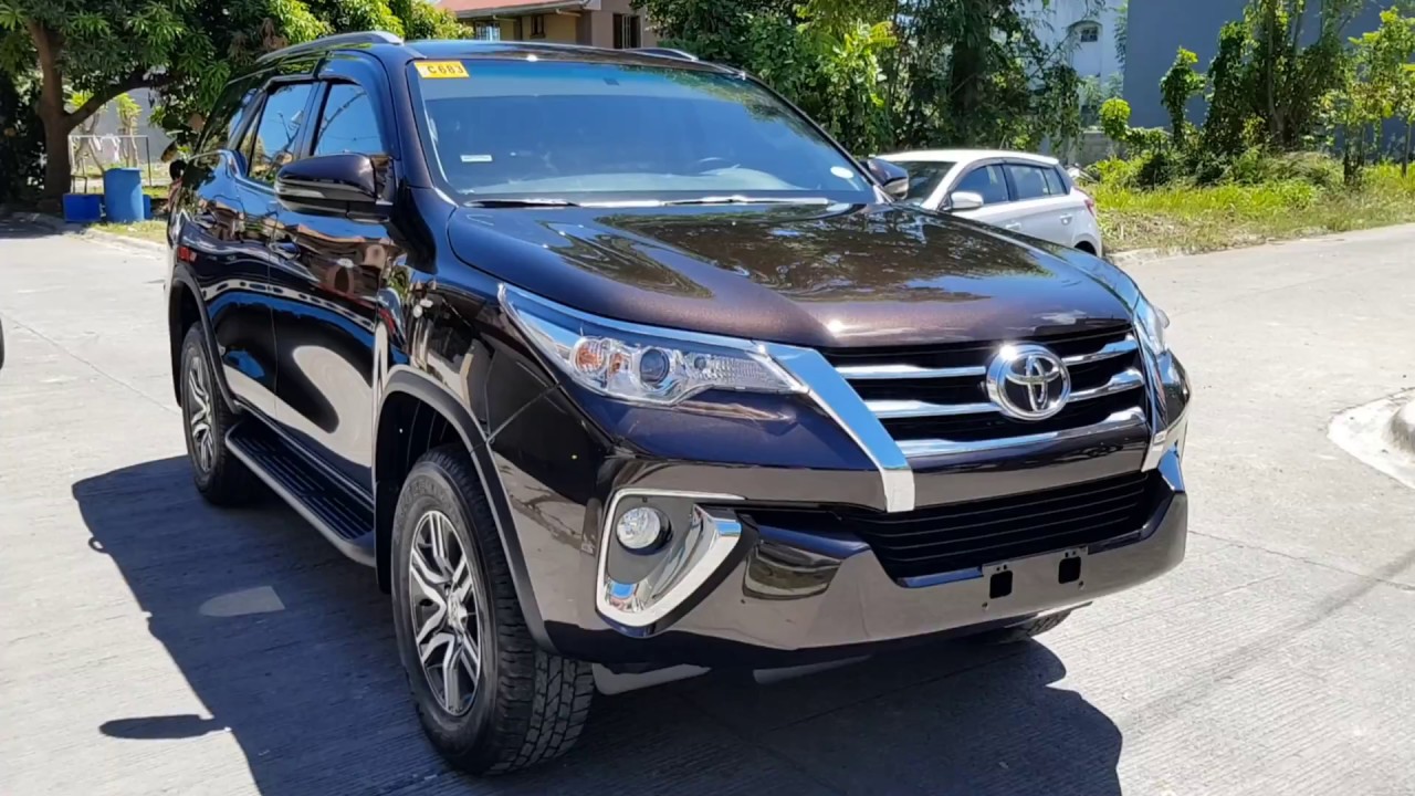 Toyota Fortuner coated with Gtechniq CSL Black - YouTube