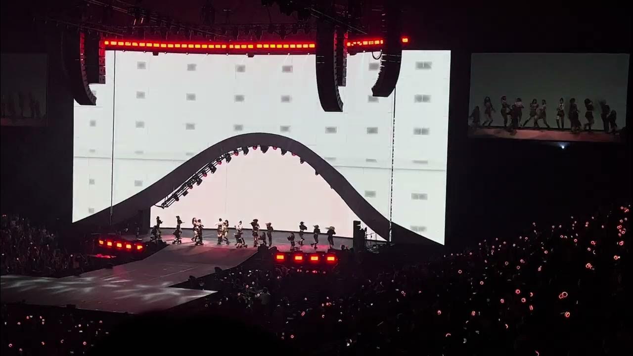 TWICE 5TH WORLD TOUR ‘READY TO BE’ GO HARD @ Scotiabank Arena 230702 - YouTube