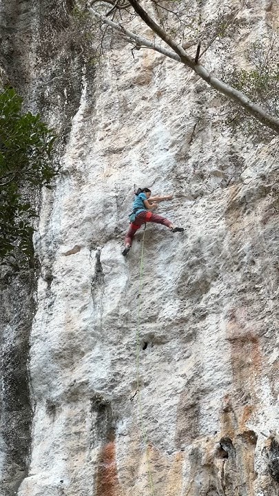 Little Forces 7c/+ (only crux part) | Hilton | ปีนผา ท่าแขก - YouTube