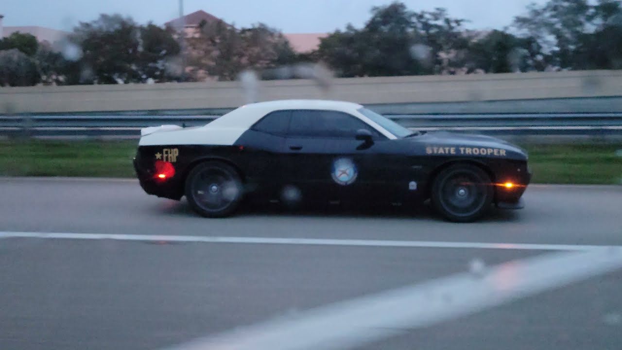 HELLCAT POLICE CAR DODGE CHALLENGER - YouTube