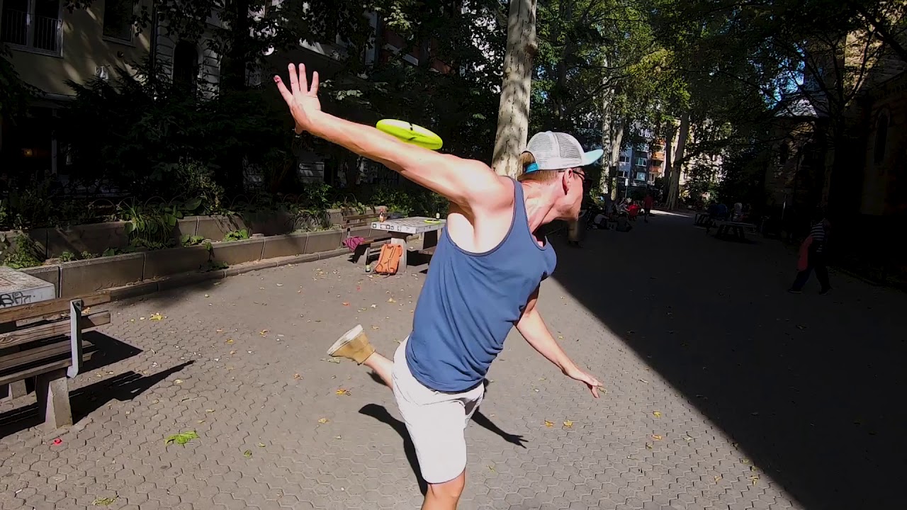 Take a Break and get some Spin | Freestyle Frisbee - Wowa - YouTube