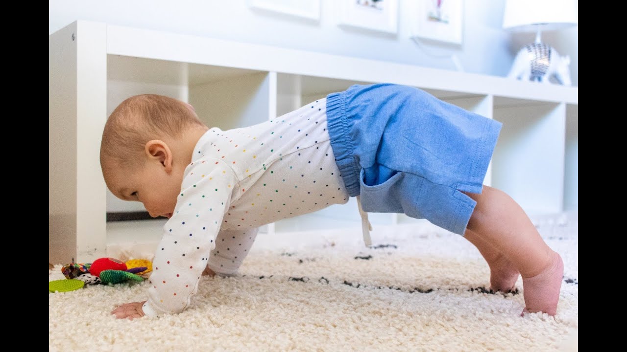 Funniest baby crawling will make you laugh so hard - YouTube