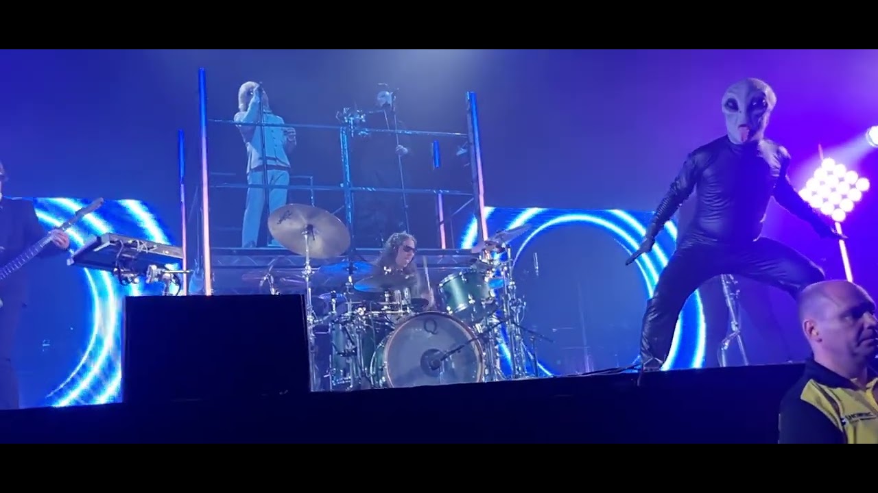 Puscifer Live - Glasgow - 12 June 2023 - Bedlamite. - YouTube