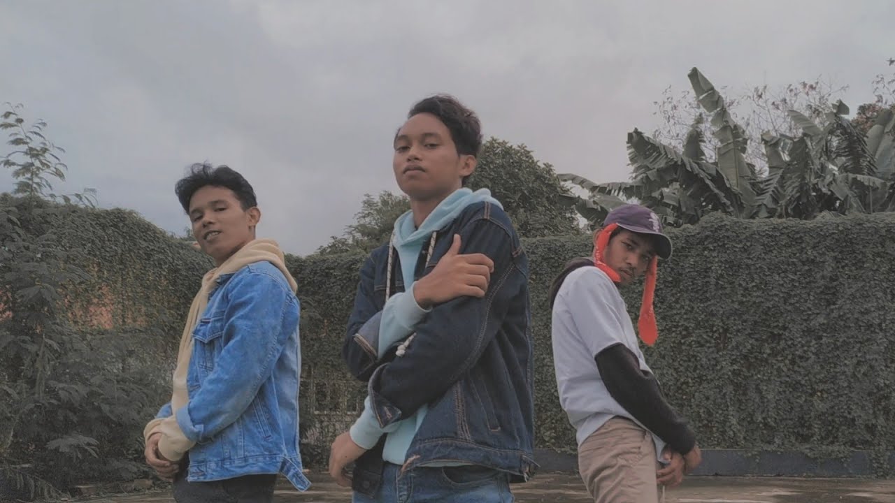 UMEL DANCE CREW || APA - YouTube