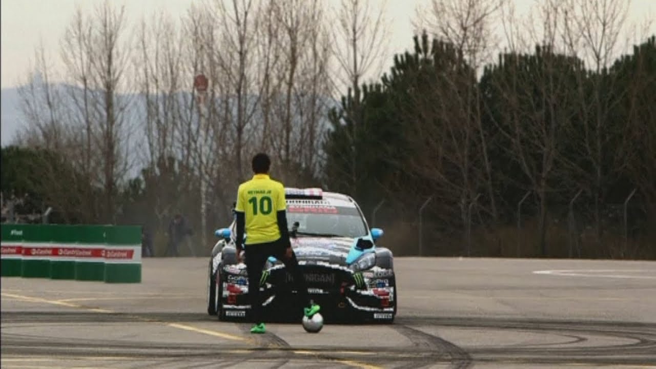 Goalkeeper in rally car tries to stop Brazil star Neymar scoring - YouTube