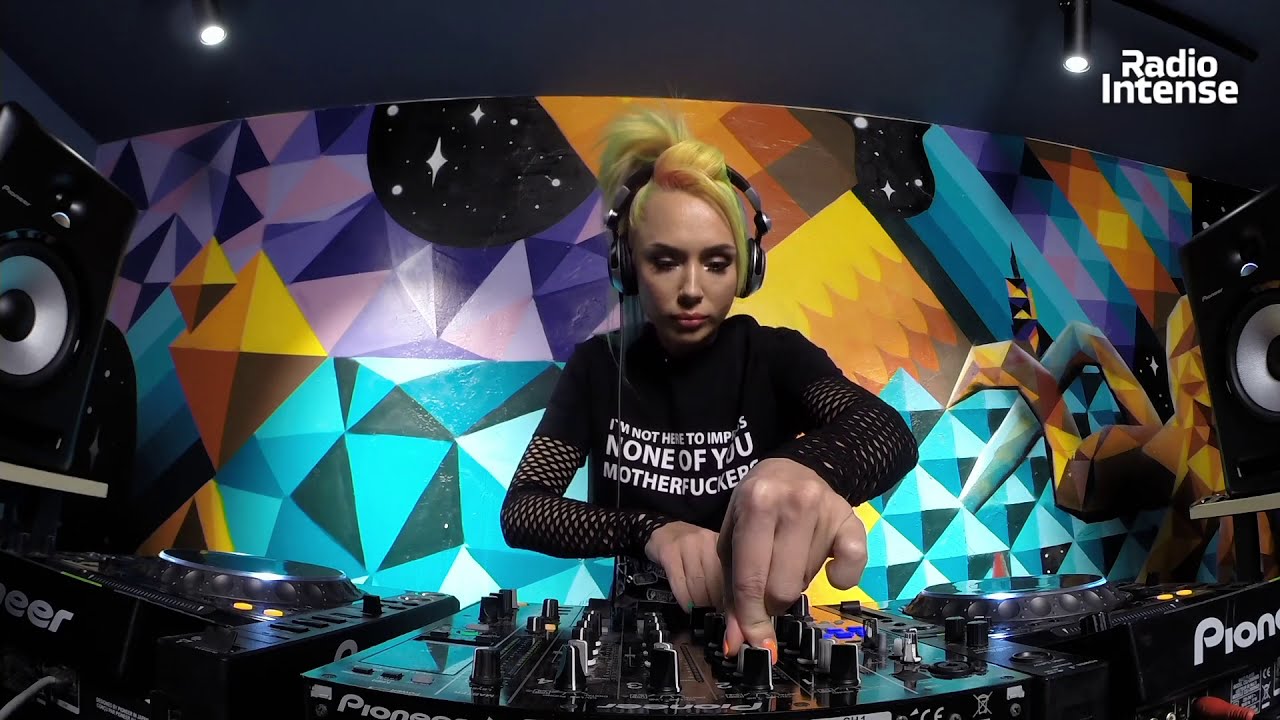 Marika Rossa - Live @ Radio Intense 13.03.2018 // Techno DJ Mix - YouTube