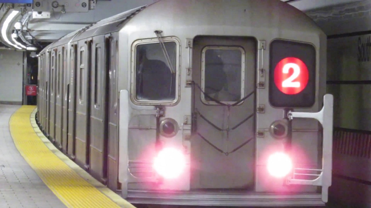 R62 2 train - YouTube