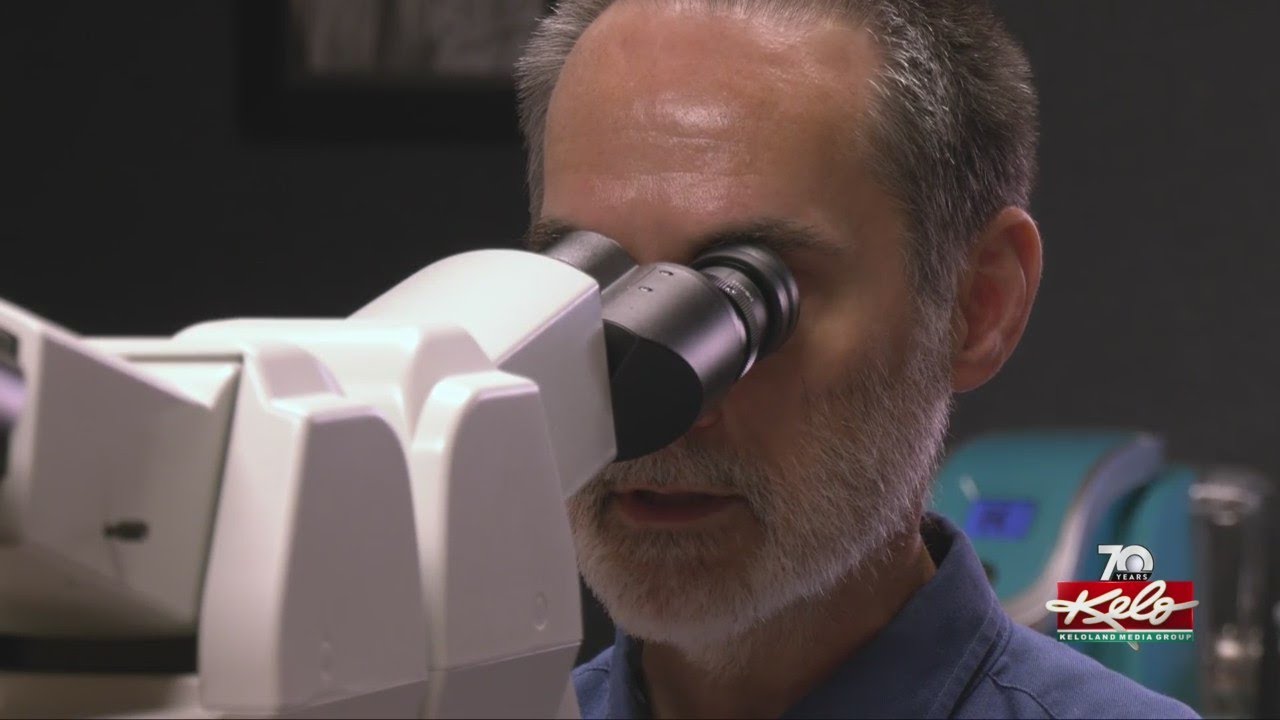 County coroner receives award from the FBI - YouTube