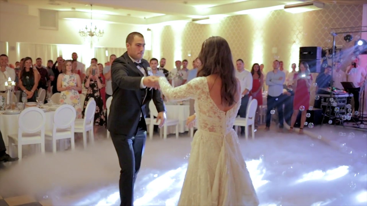 Marta & Luka || Prvi ples - YouTube