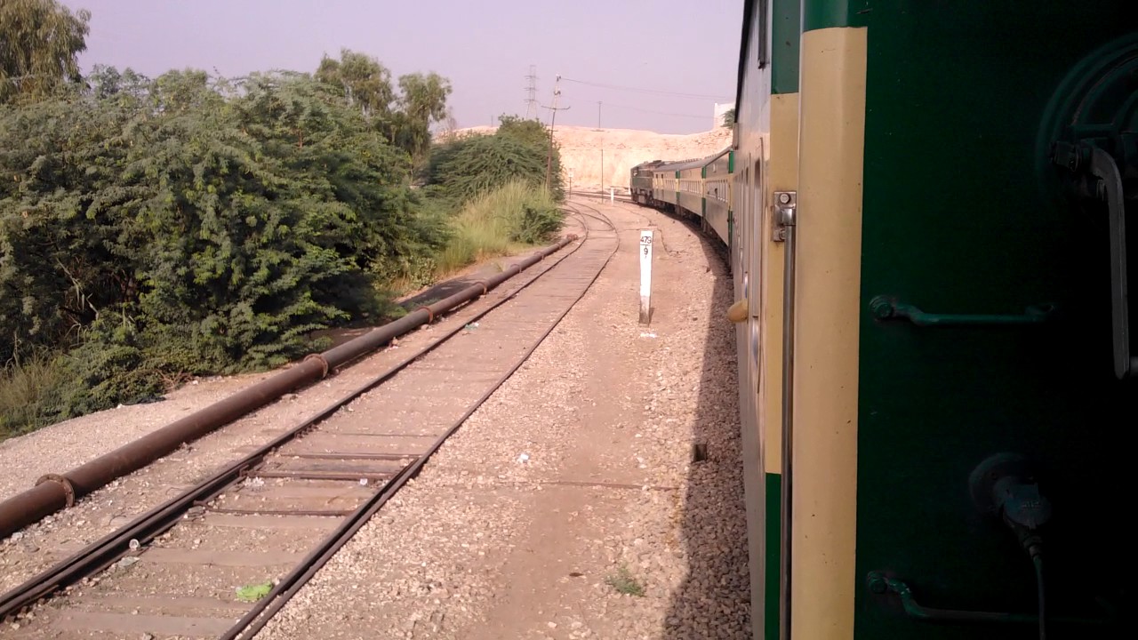 Pakistan Railways:16dn Karachi Express departing Rohri Junction - YouTube