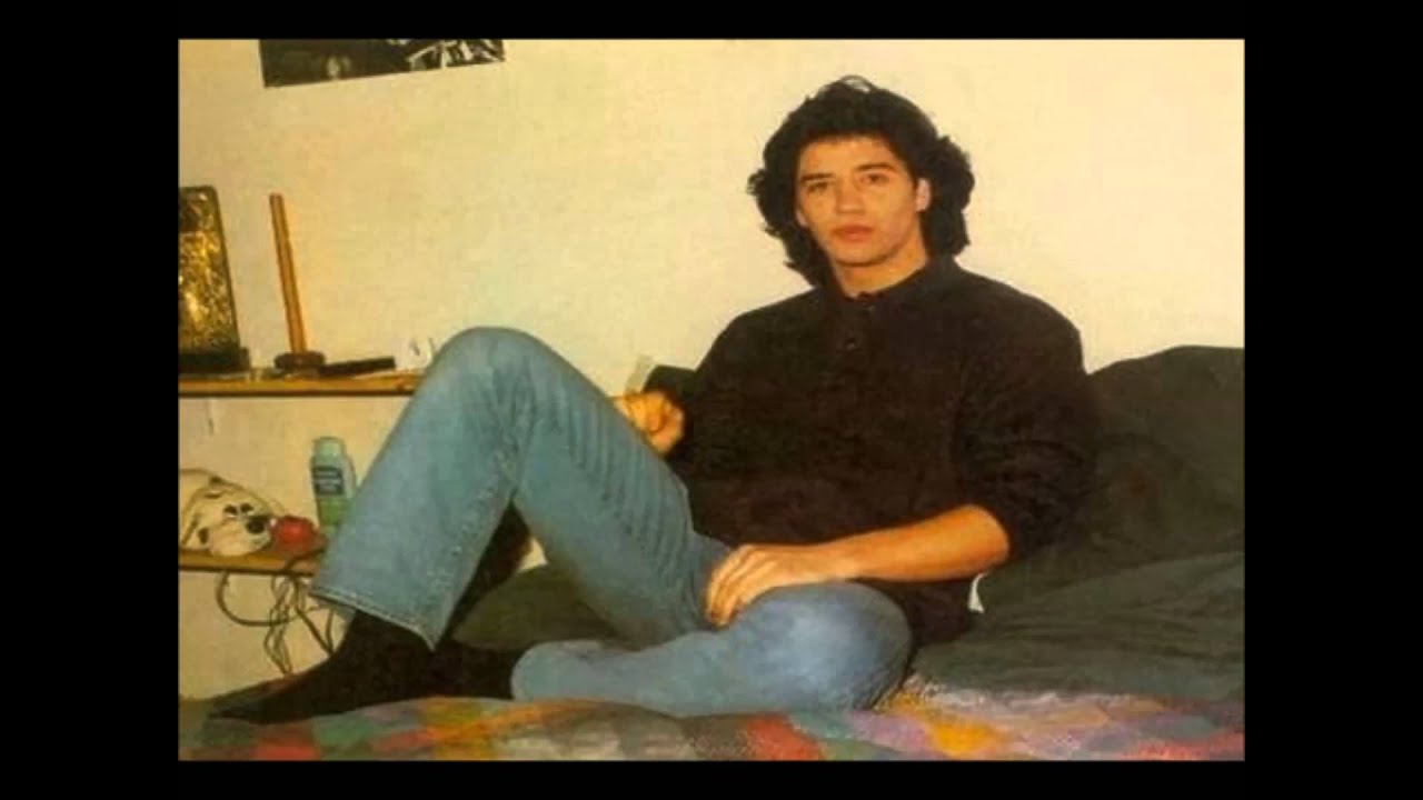 Γροθια Σακης Ρουβας - YouTube