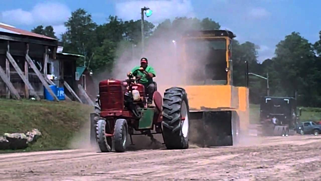 Farmall M tractor pull. Madison County Fair, Brookfield NY 2010 - YouTube