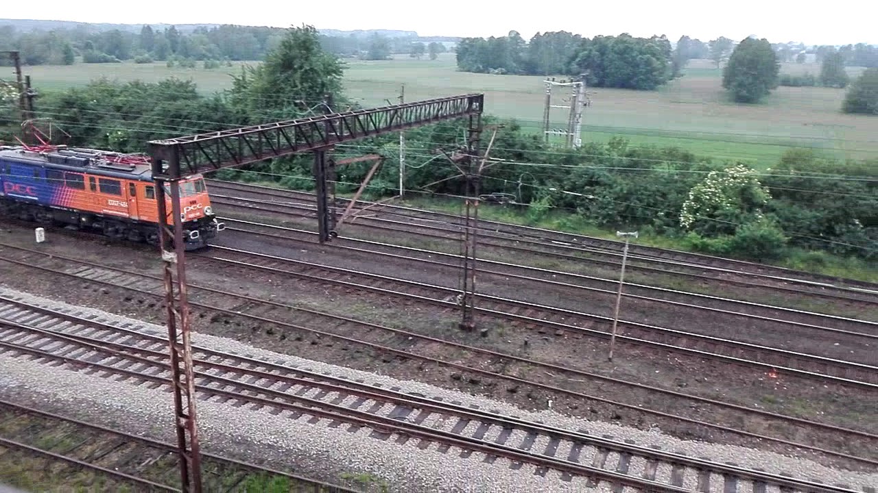 EU07 PCC Intermodal pędzi w stronę Ruśca Łódzkiego z kontenerami ...