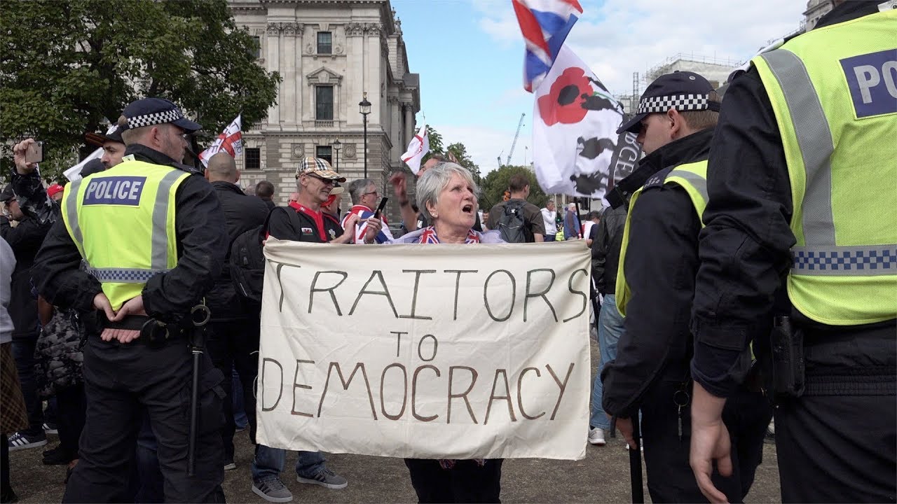 Angry Brexit Supporters Gather Outside Parliament - YouTube
