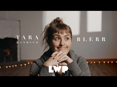 Cyfweliad Tara Bandito - Blerr - YouTube