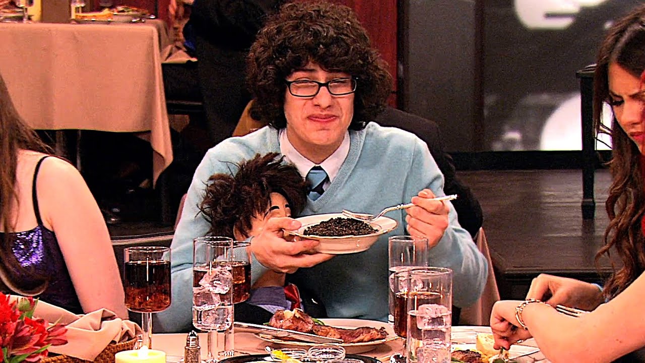 Robbie y Rex Prueban Caviar por Primera Vez VICTORIOUS CAPITULOS ...