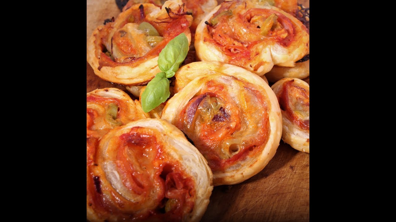 Pizza slimáky z lístkového cesta - YouTube