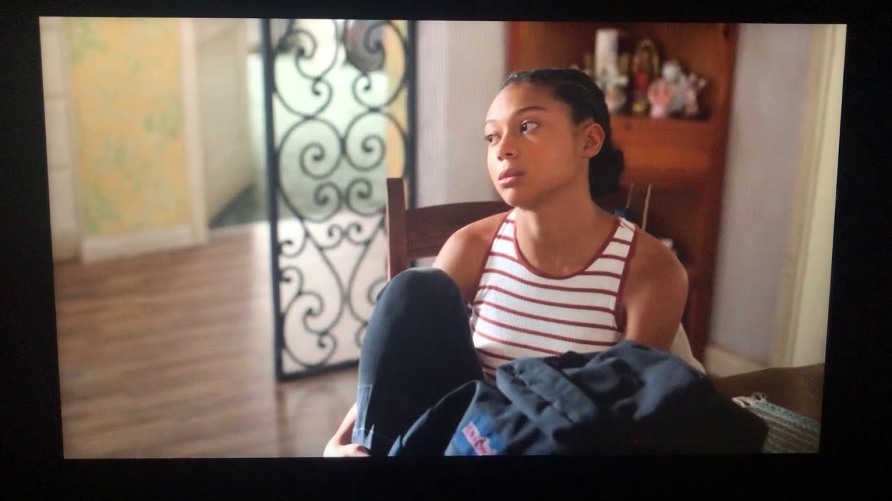 César fights with Monse Ruby and Jamal - On My Block S3 Ep7 - YouTube