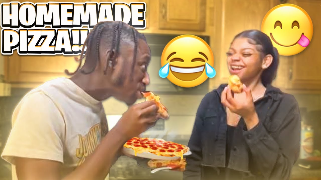 MAKING HOME MADE PIZZA WITH LILI!!! - YouTube